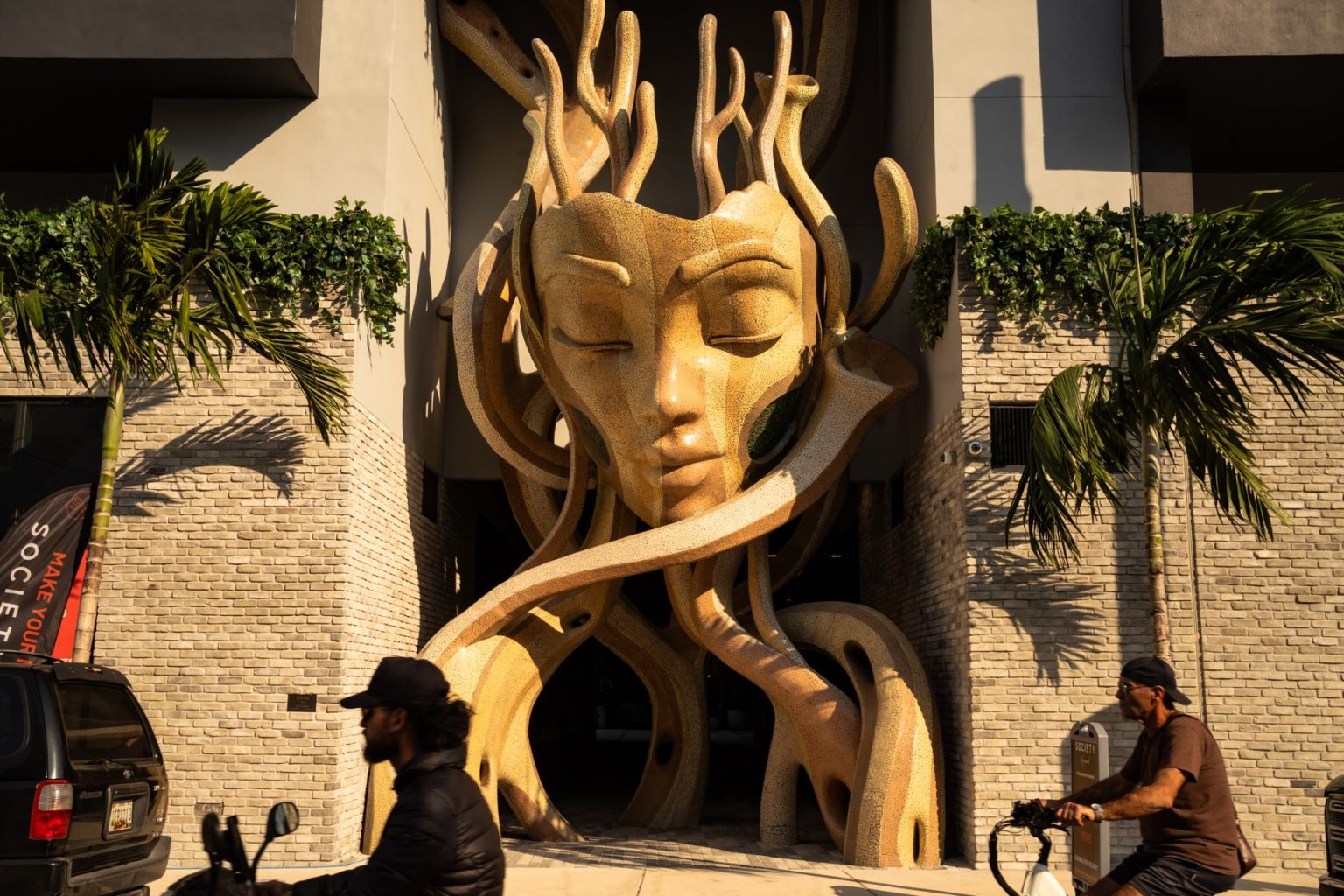 Daniel Popper's Art Portfolio - Sculptures and Installations